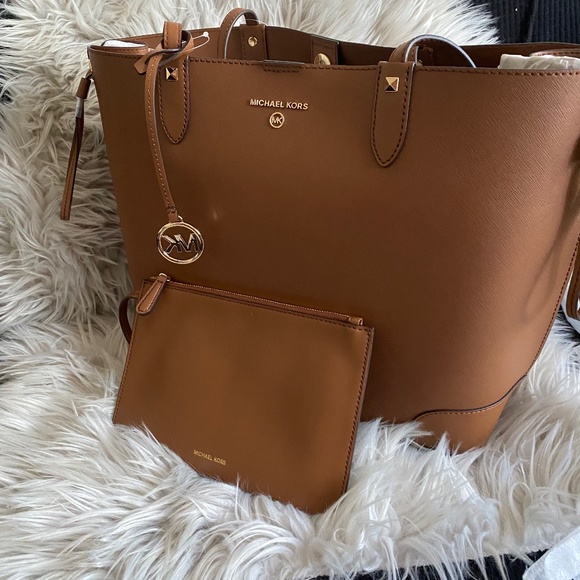 MICHAEL Michael Kors | Bags | Mk Edith Large Saffiano Leather Tote Bag ...